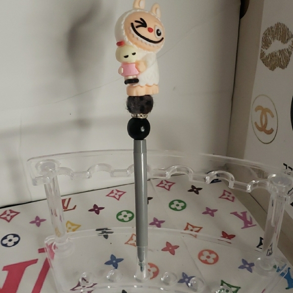 Other | Cute Character Grey Marker With Cream And Black Accents | Poshmark